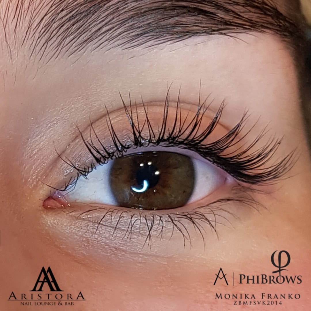 en-Lash lifting vs. umelé mihalnice: Aký je rozdiel? :: aristora