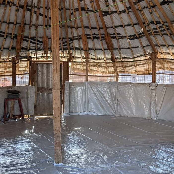 Hand presentation...or is it? Compound hand-breech presentation