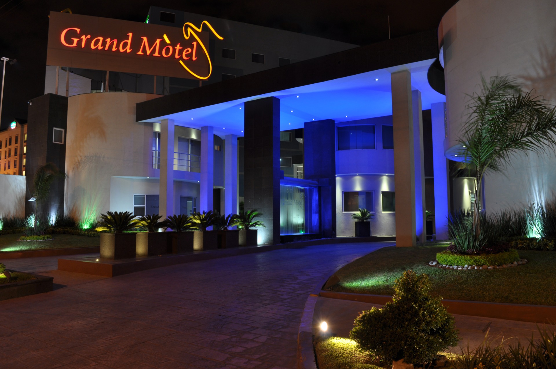Grand-motel