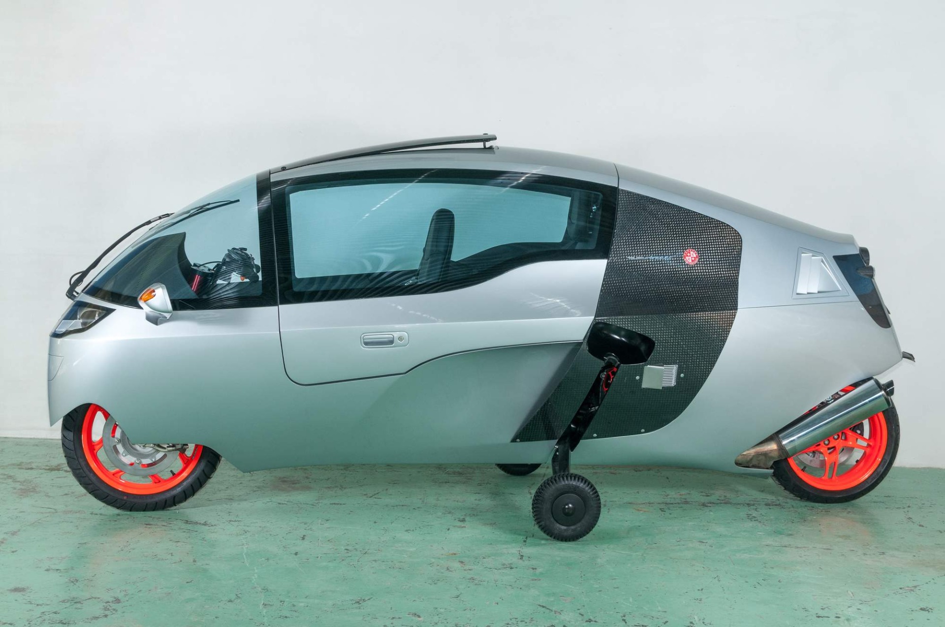 Monoracer Cabin Motorcycle | History