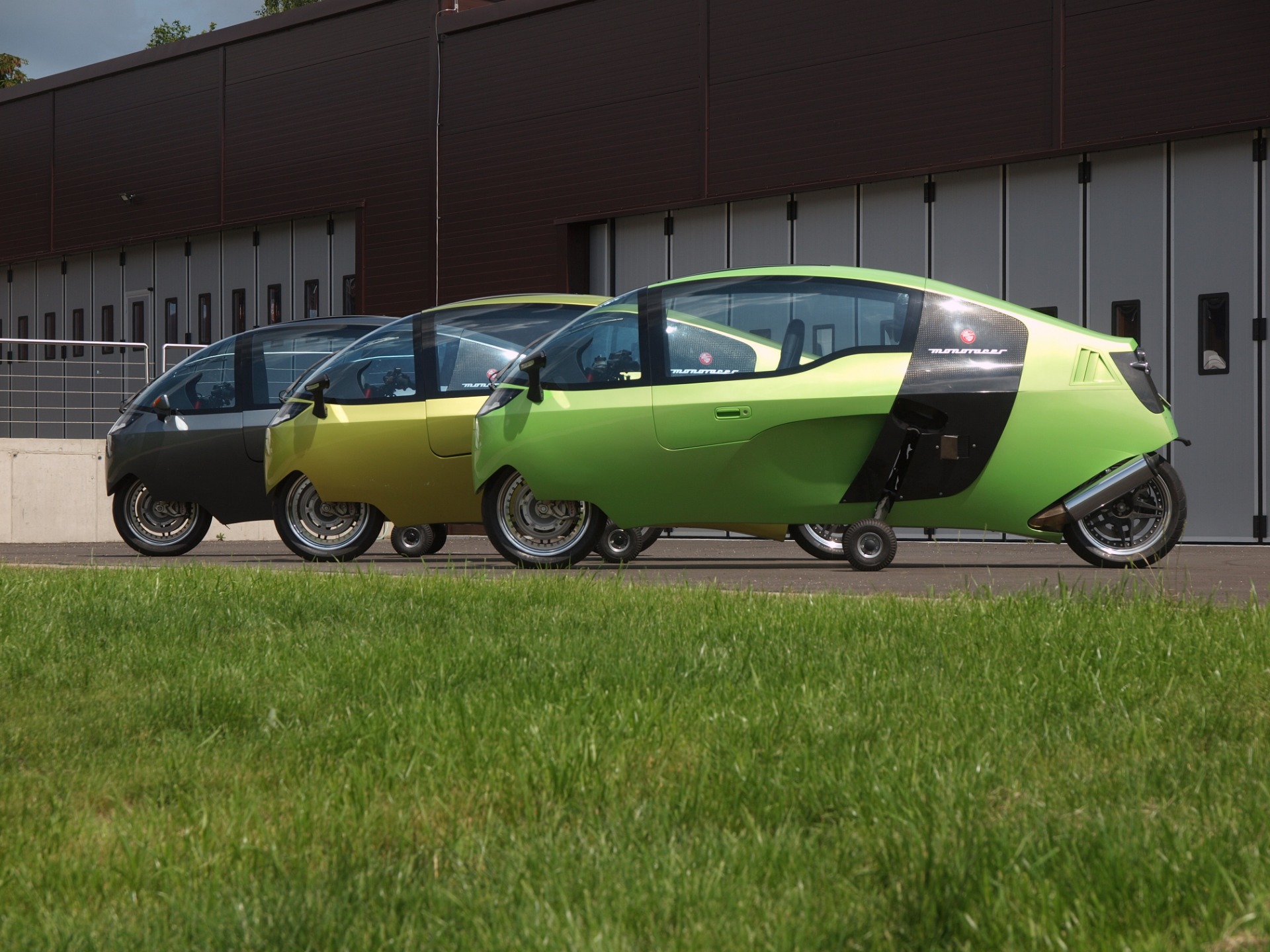 Monoracer Cabin Motorcycle | Home