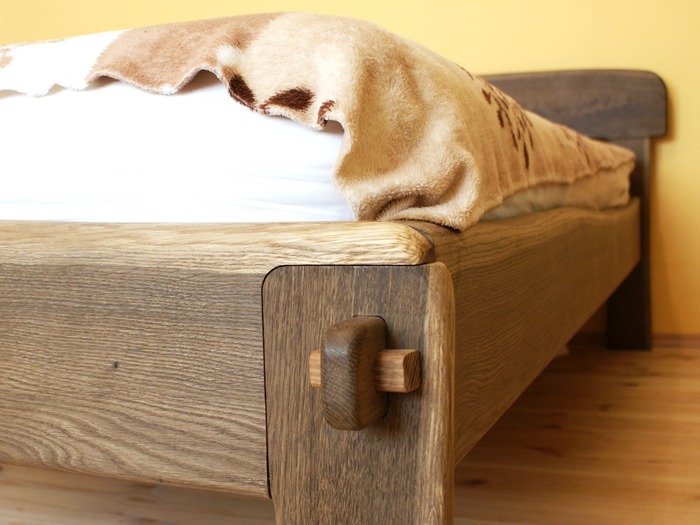 Original Organic Live Edge Natural Bed