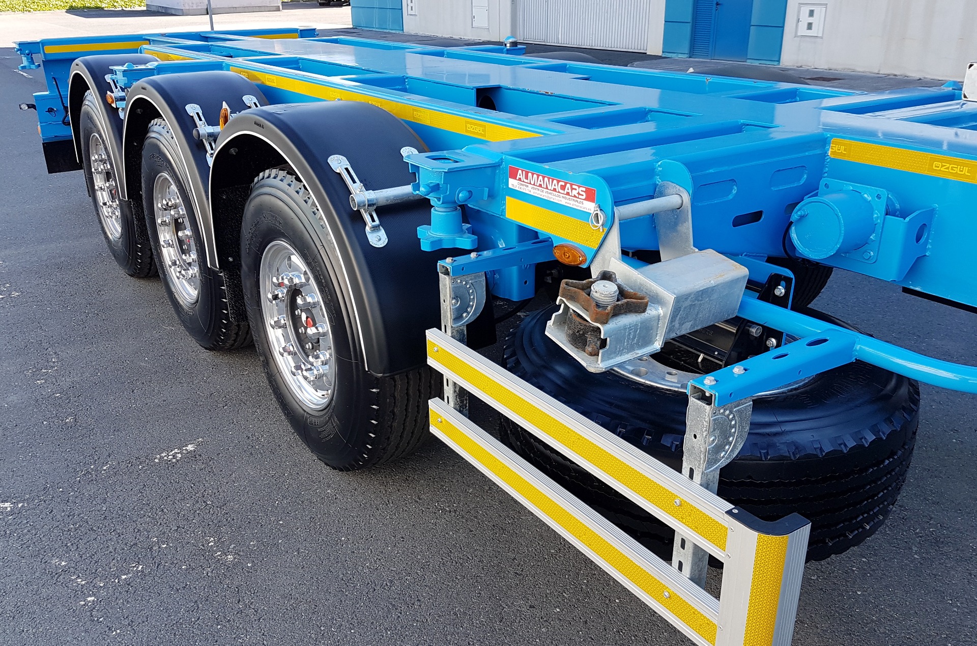 Portacontenedores Extensible :: almanacars.com