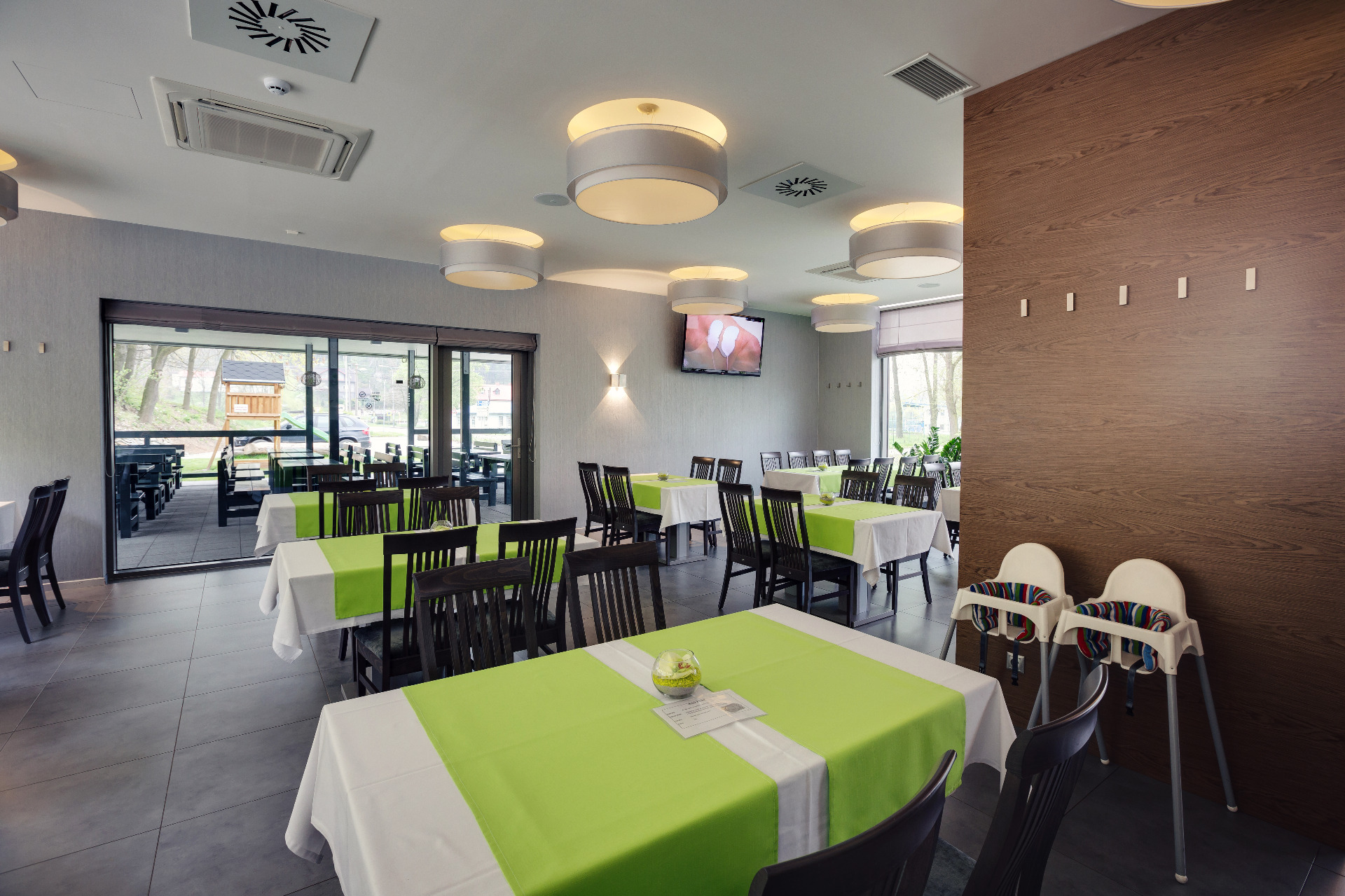 Restaurace :: Green Hotel