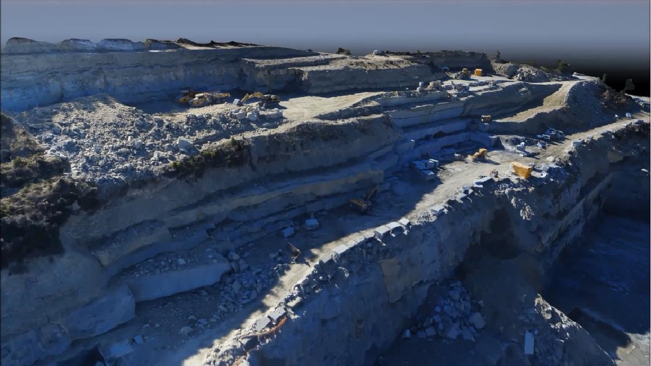 MACIZO ROCOSO, clasificación (segunda parte) :: Construmine